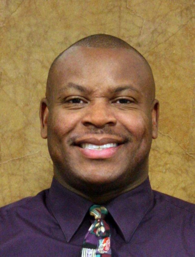 Defying governor, Iowa City mayor mandates masks | News, Sports, Jobs ...